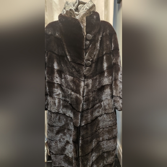 Mousios Greece | Jackets & Coats | Luxurious Blackglama Mink Coat ...